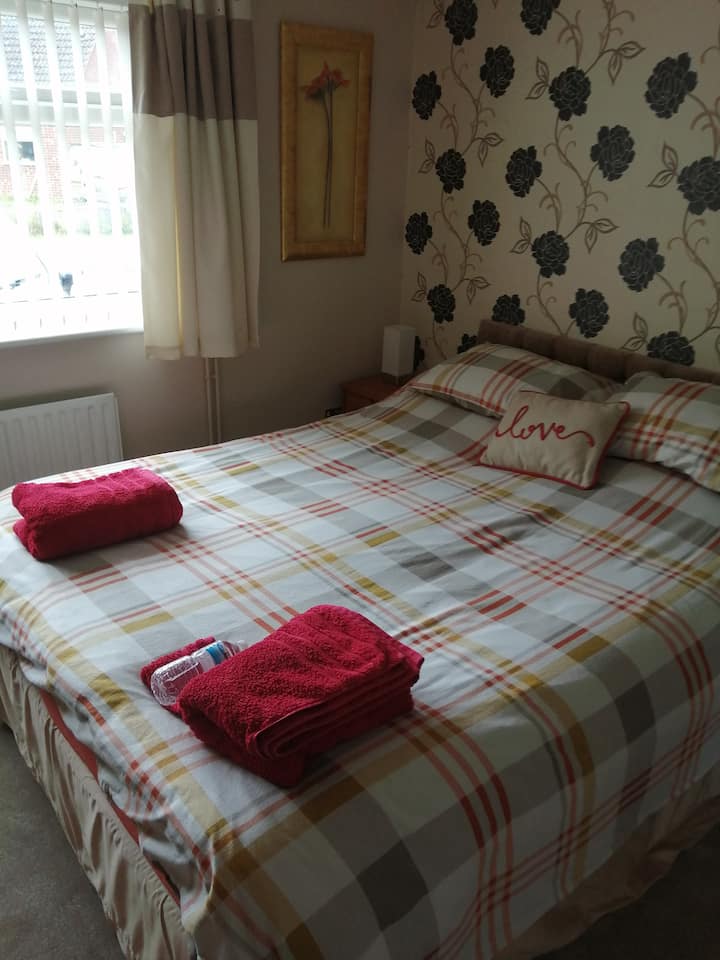 Spacious Double Room. 20-25 Min Walk To Diss - ディス