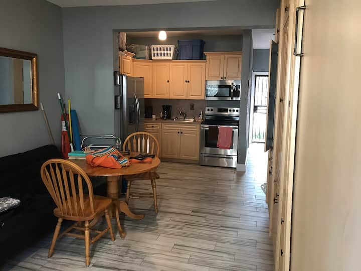 Sunny Isles Beach Apartment Ocean Front - Aventura, FL