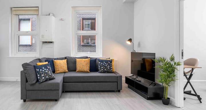 Large Apartment In London's Famous Brick Lane Area - Central London