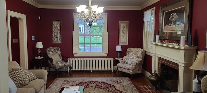 Historic Oakwood Townhouse #420 (3 Bed/1.5 Bath) - Hickory, NC