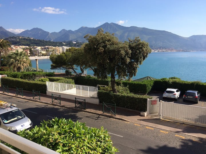 New Amazing Beachfront Apartment - Monte-Carlo
