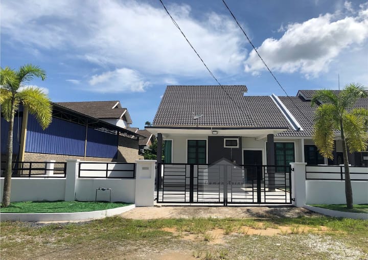 Laman Arina Homestay - Marang
