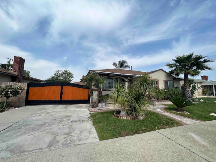 Guest House In Montclair - Claremont, CA