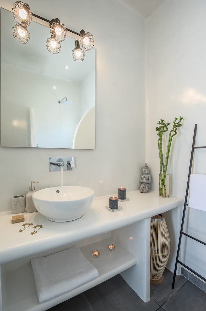 Elia Mini Suite A 3' Walk From The Beach - Santorini