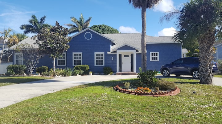 Historic Beauty Near The Harbor - Punta Gorda, FL