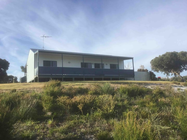 Nutkin Lodge Ocean Views - Rooby's Rest - Walpole