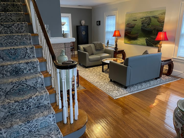 Beautiful Derby City Designer Home - Louisville, KY