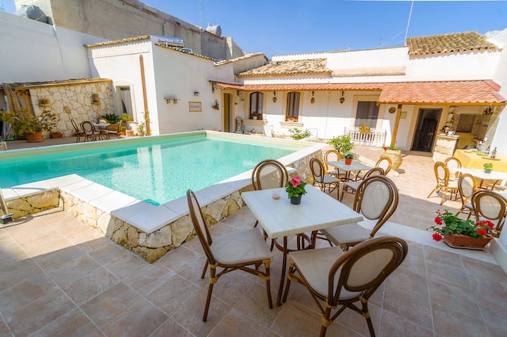 B&b Morfeo Charming Rooms& Relax Camere Deluxe - Avola