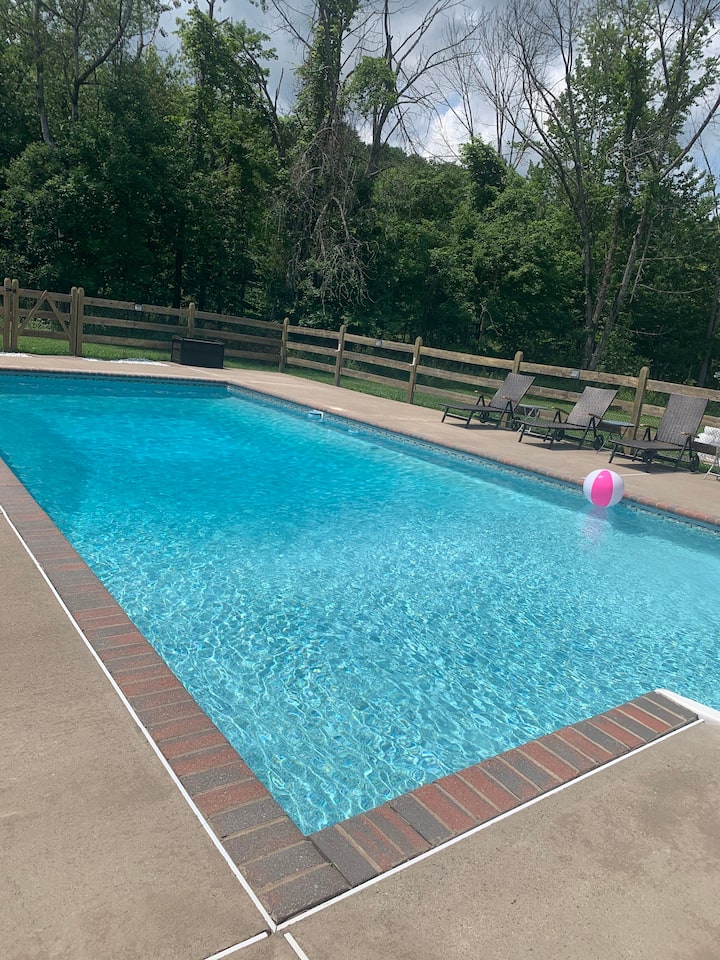 Crystal Mountain Retreat - Ellenville, NY