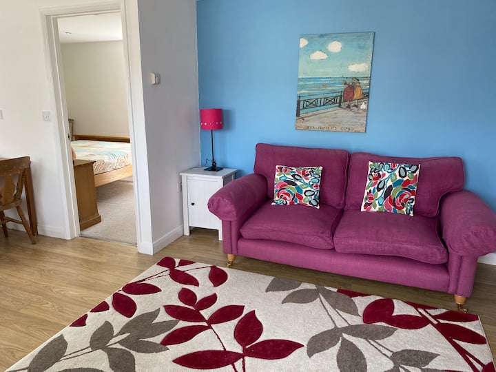 Dog Friendly Comfortable Annexe ( Small Dogs ) - South Molton