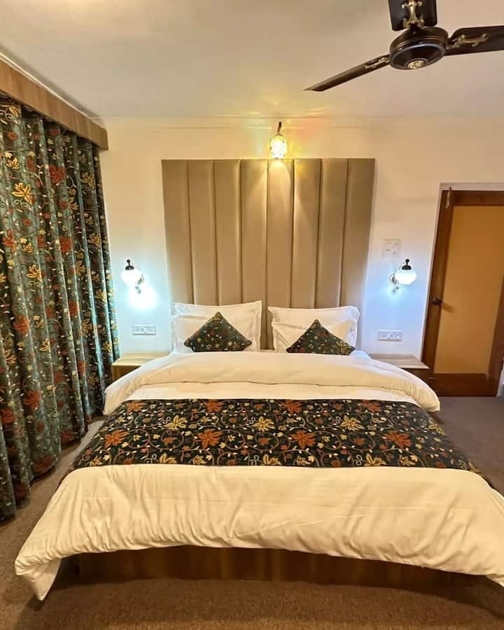 Fairlawns Boutique Home Stay Srinagar - Srinagar