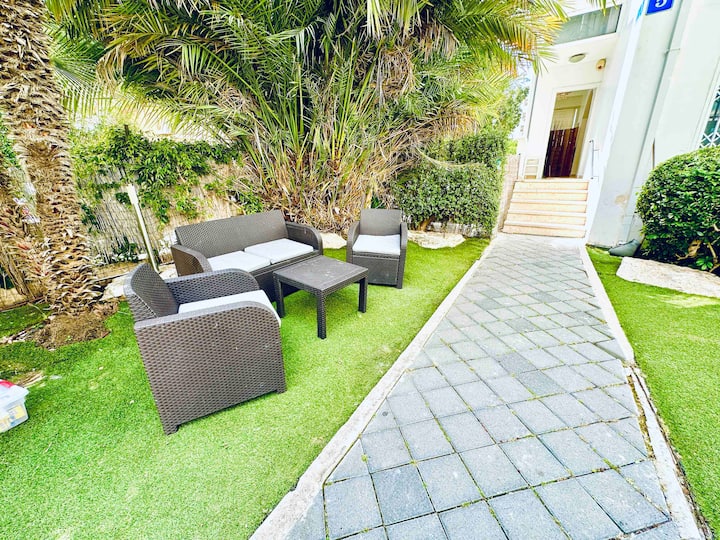 Garden Apartment -Dizengoff Square, Private Garden - Tel-Aviv