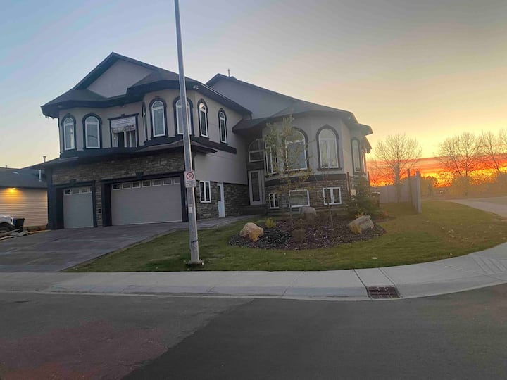 Home Away From Home (Manor C) - Fort McMurray