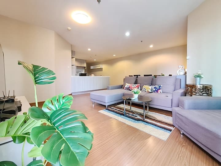 Beyond Luxurious : 2br 2wc/wifi/mrt/big Pool - Bangkok
