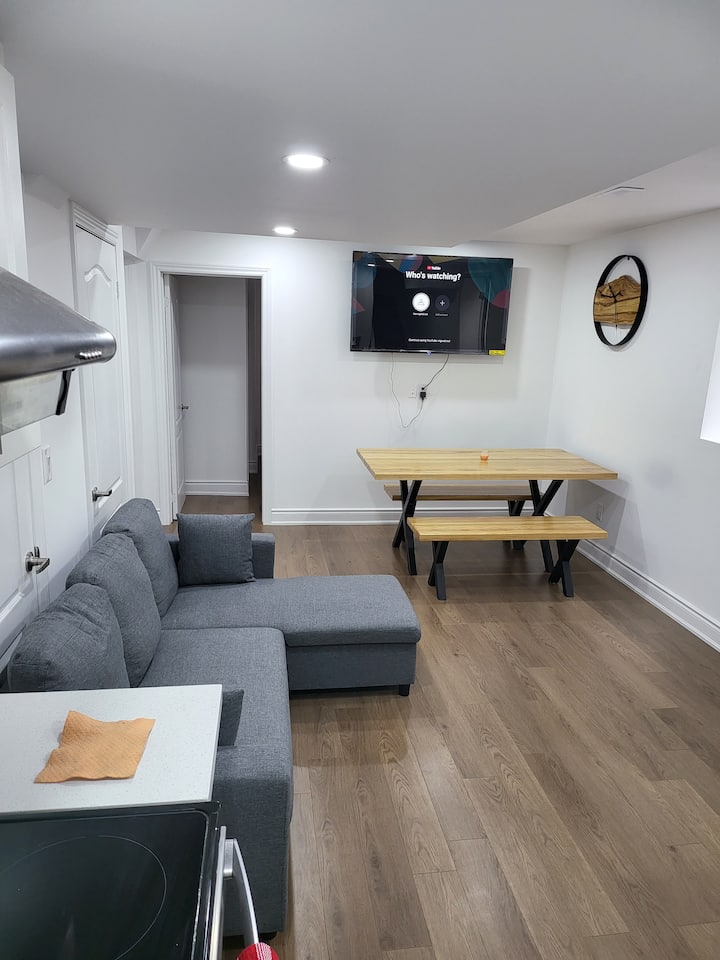 Bright And Specious 3 Bedrooms 2 Washrooms 🚻 - Brampton