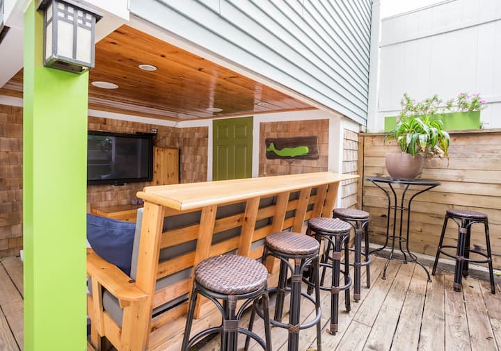 Modern 3.5 Br Single Family Home - Boston, MA