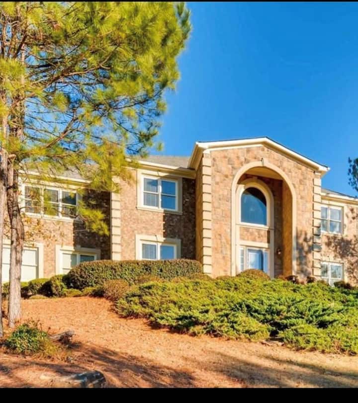 World Cup Vip 4br 4.5bth House
Near Airport - Union City, GA
