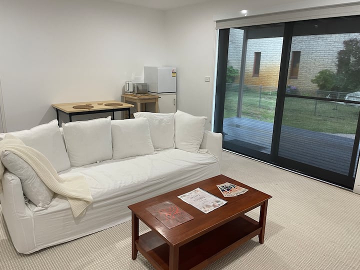 Calvin’s Corner - A Spacious Coastal Retreat - Long Beach