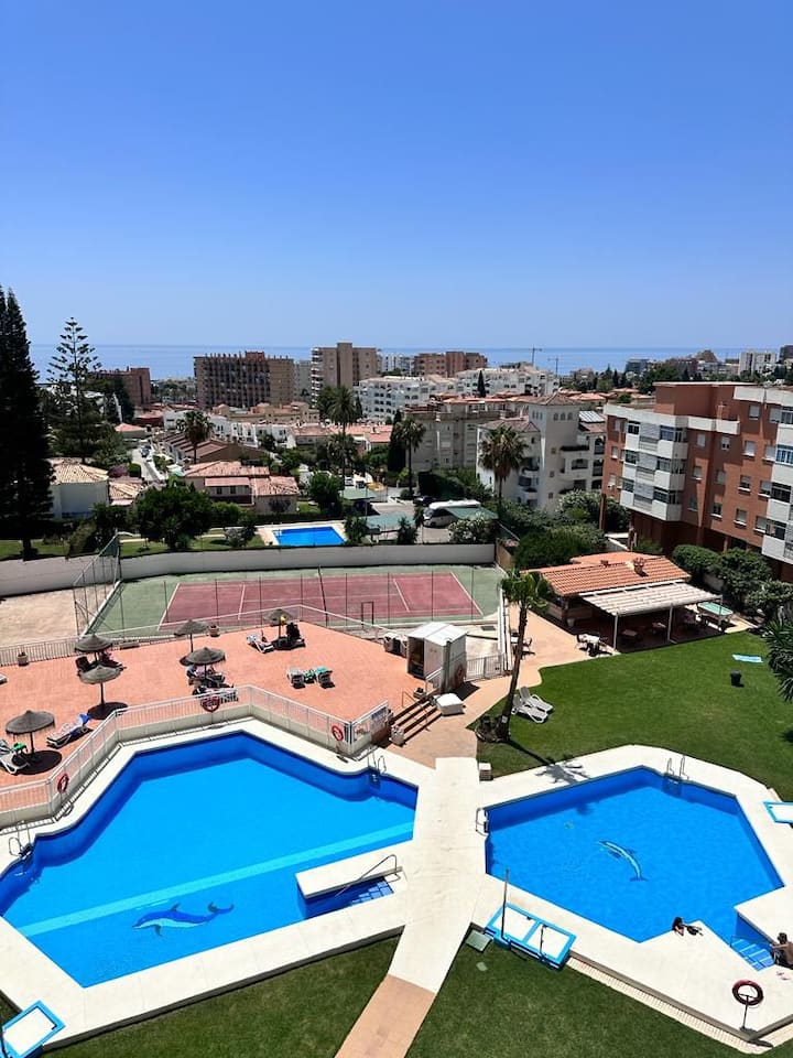 New Stylish Studio With Pool & Sea View - Torremolinos