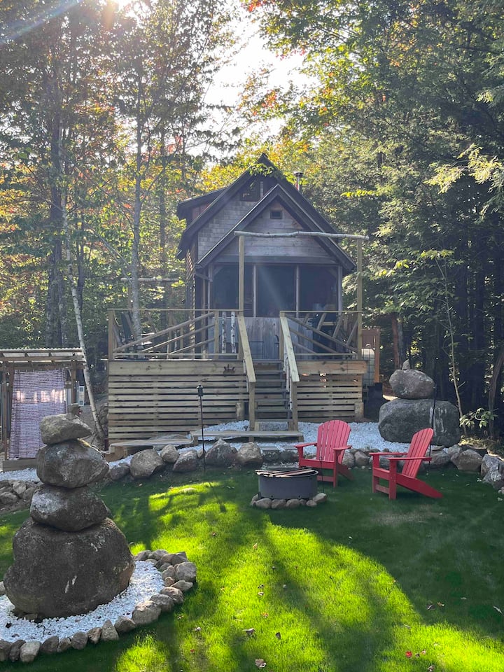 Magical Hilltop Hideaway - Ossipee, NH
