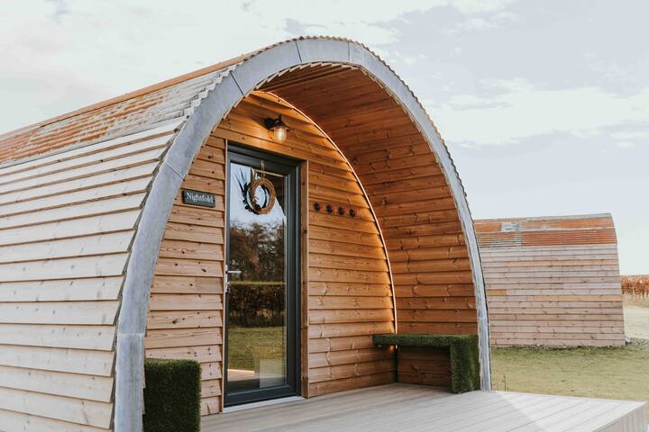 Luxury Pod - Ribbons & Raisins. Sleeps 4 - Dunstanburgh Castle