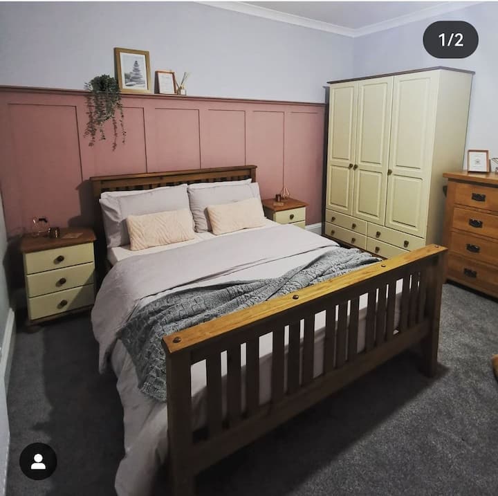 Large Double Room In 2 Bed House
Close To Dockyard - Plymouth
