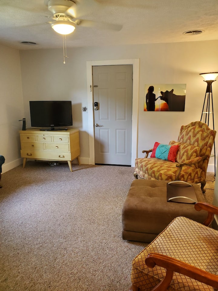 Town Convenient/country Feel, Nr Champions Center - Yellow Springs, OH