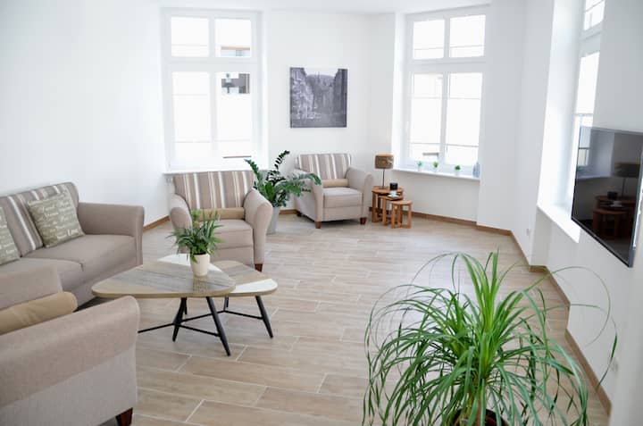 Neuwertige Komfortwohnung In Schönem Altbau - Wuppertal