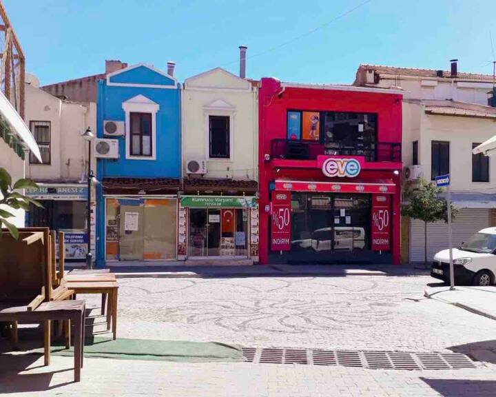 ÇEşme Merkezde Ayayorgi Ve Marinaya Yakın - Çeşme