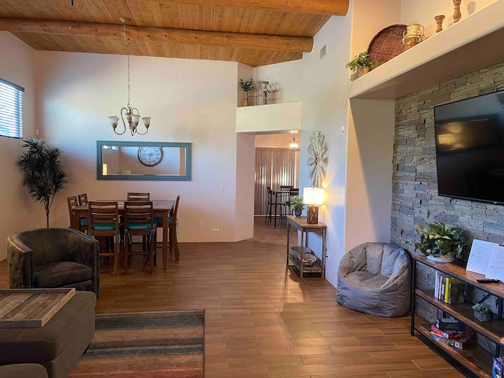 *Newly Renovated Home!* Staycation At The Legends - Sierra Vista, AZ