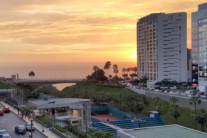 Delightful Ocean And Miraflores City Views 2br/2ba - Pérou