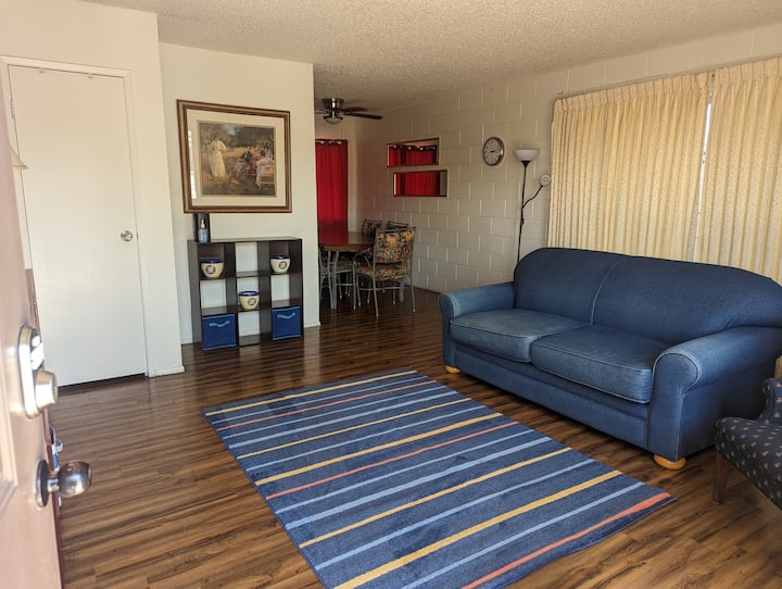 Crash Pad Right Next To Airport/strip - NAB Show