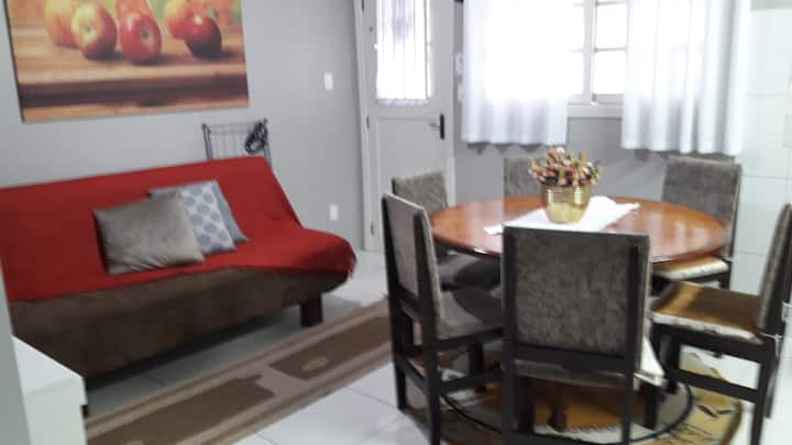 Apartamento 1 Sueli Com Dois Quartos 6 Hospedes - グラマド