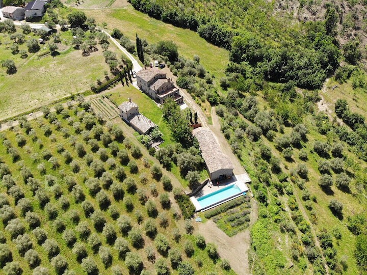 Umbria Hideaway - Bedchamber - Umbria