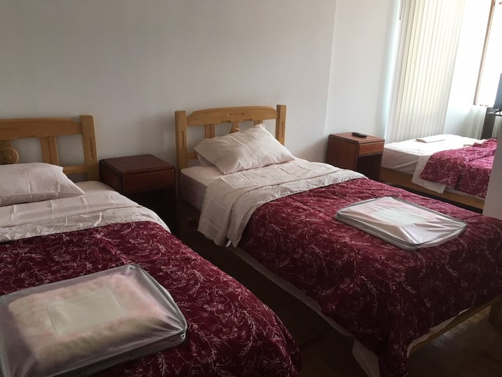 Affordable Hosting In Lima Perú, We Can Accommodate 9 Guests For This Price. - Lima