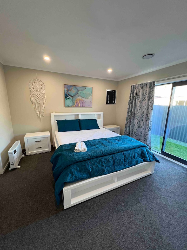 The Grove -Charming Private Guest Suite Lower Hutt - Lower Hutt