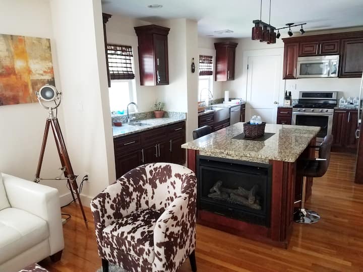 Luxe En Eersteklas-eenheid - Geweldige Toegang - In De Buurt Van Boston - Gereduceerde Tarieven - Bedford, MA