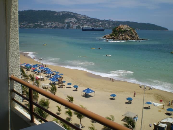 Céntrico Departamento En Acapulco. - Acapulco