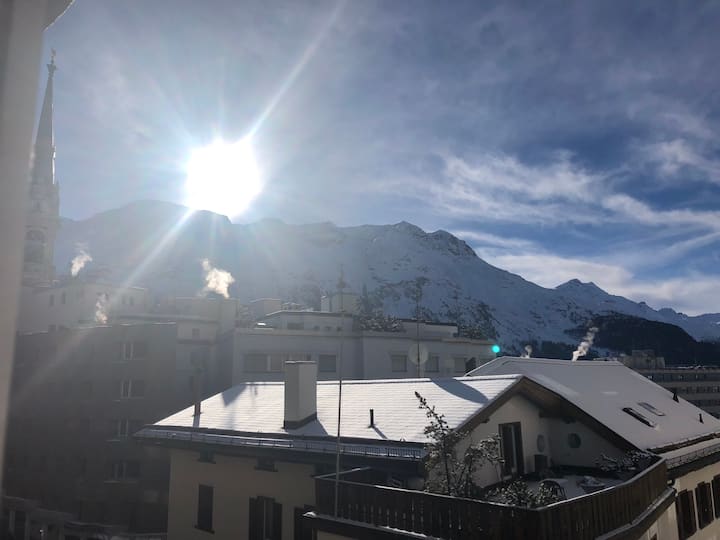 Herzliche Und Helle 3 Zimmerwohnung In Toplage - Saint Moritz