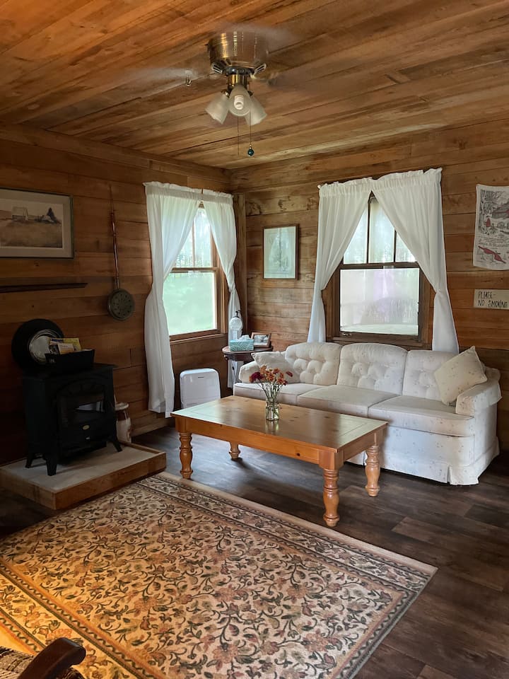 Smoakhouse Ranch, Earl Cabin, farm stay - Cabins for Rent in Branford ...