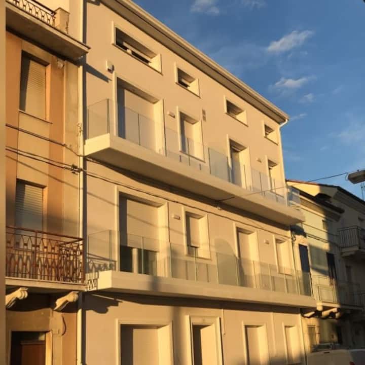 Le Vele , Soggiorna A Due Passi Dal Mare - Civitanova Marche