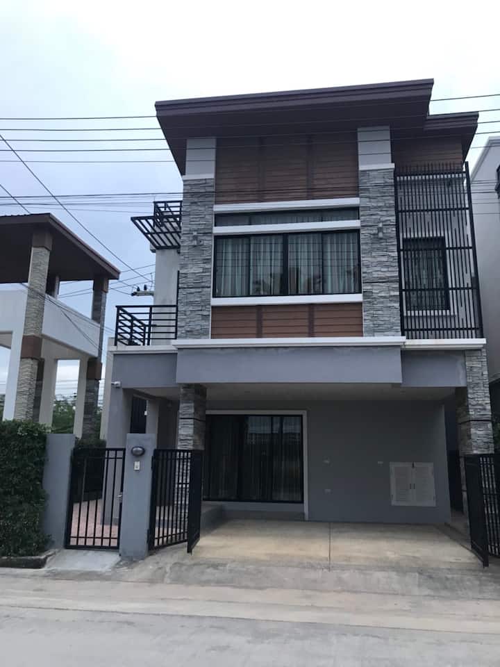 Quiet Place Near Chaam Beach 10 Min Walk To Beach - Cha-am