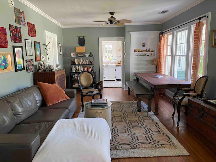Quaint Cottage In The Heart Of Avondale - Jacksonville, FL