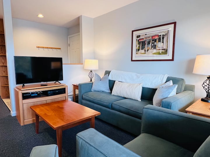 2 Bedroom Condo On The Hill - Stowe, VT