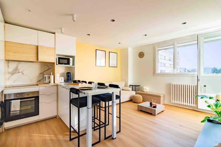 Appartement T4 Minimaliste à 12 Min Du Capitole - Le Zénith Toulouse Métropole