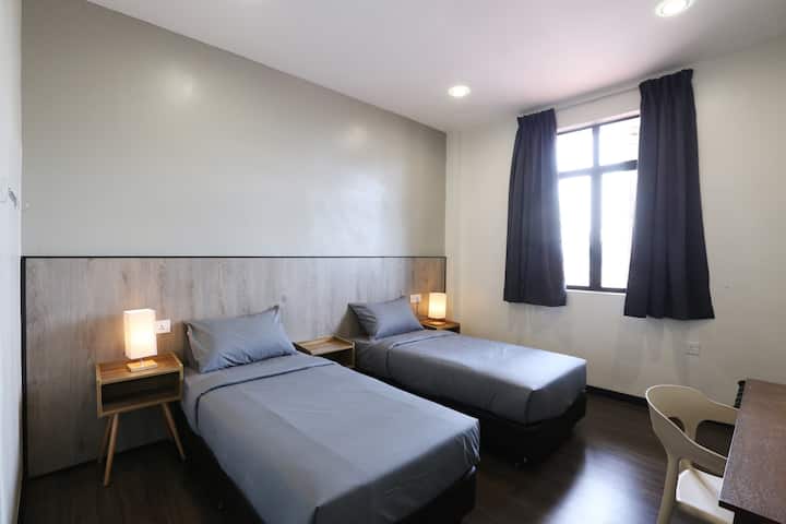 Twin Room (2 Single Beds) @ Kampung Cina Hotel - Kuala Terengganu
