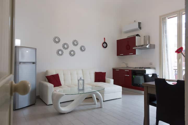 Il Palazzo-townhouse Great For 6 Adults Capaci-pa - Partinico