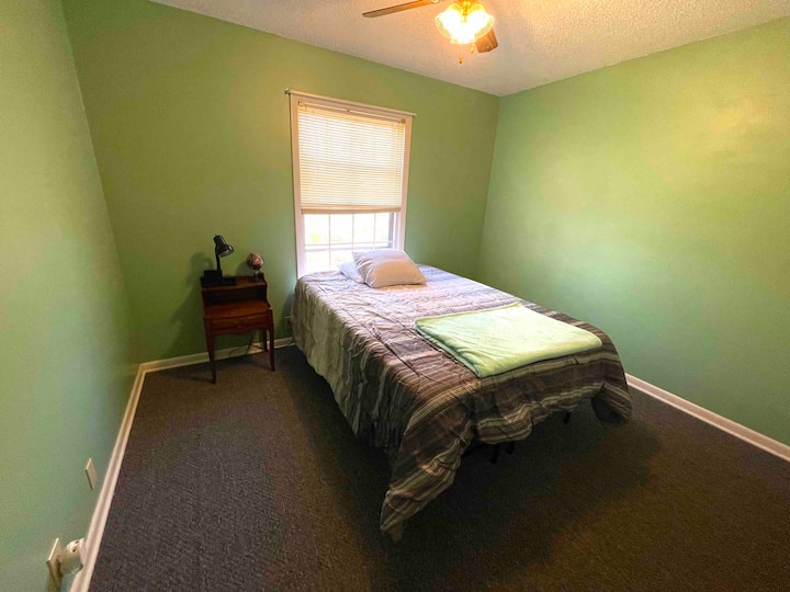 Cozy Hazel Green Stay - Alabama