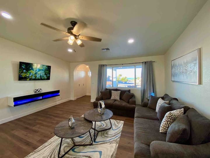Lake View Lux - Lake Havasu City, AZ