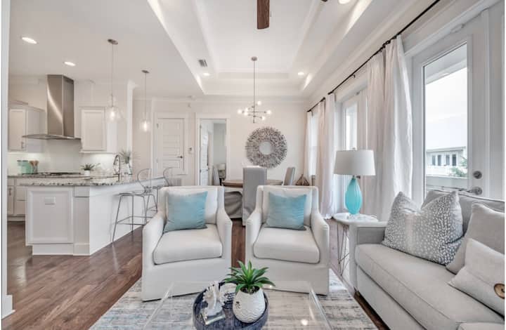 Coastal Family Fun 30a | Golf Cart + Bikes & Pool - Alys Beach, FL